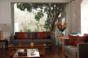 Sala de estar do lobby