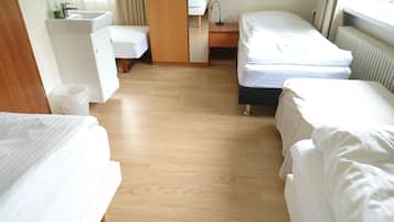 Ferros/tábuas de passar roupa, Wi-Fi de cortesia, roupa de cama