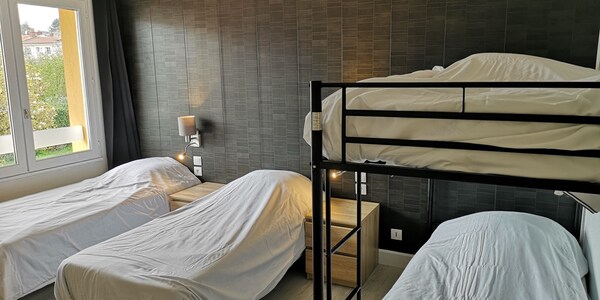 Hôtel Restaurant Le Cheval Blanc - Deux-Sèvres