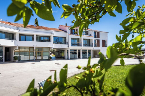 Fachada da propriedade