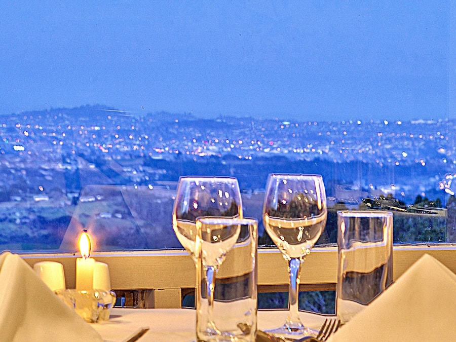 Pequenos-almoços, almoços e jantares servidos