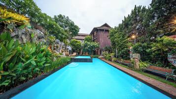 Piscina exterior