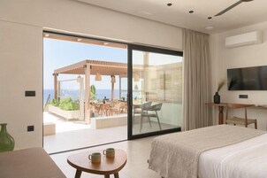 Superior Open Plan Apartment- Sea View | Roupa de alta qualidade, cofre no quarto, quartos insonorizados 