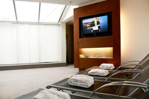 Sala(s) para tratamentos a casais, massagens musculares profundas 