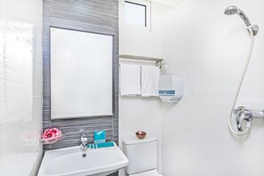 Secretária, Wi-fi grátis, roupa de cama fornecida