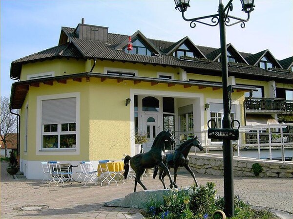 Hotel Reiterhof Altmühlsee - Bavaria