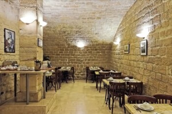 Pequeno-almoço continental diário (11.50 EUR por pessoa)