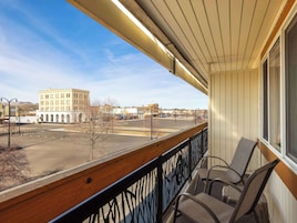 1 quarto, roupa de alta qualidade, cortinas/cortinados opacos