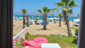 Bangalô, 1 quarto, vista para a praia | Frigobar, cofres nos quartos, cortinas blackout, quartos à prova de som