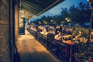 2 restaurantes, café da manhã, culinária francesa