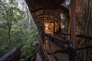 Casa na Árvore, 2 camas queen-size, vista para a montanha | Secretária, berços/camas para crianças grátis, roupa de cama fornecida 