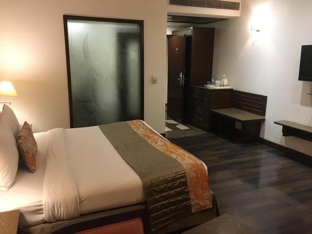 Lençóis de algodão egípcio, roupa de alta qualidade, cofre no quarto 