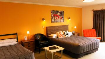 Quarto Twin | Secretária, quartos insonorizados, ferro/tábua de engomar, Wi-fi grátis