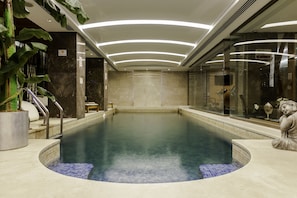Piscina interior