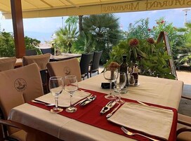 Culinária mediterrânea, vistas para a praia 