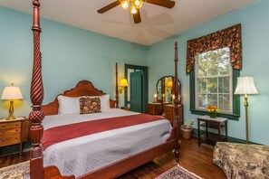 Quarto Deluxe, 1 cama king-size (Clawfoot Tub/Shower) | Roupa de alta qualidade, Wi-fi grátis, roupa de cama fornecida 