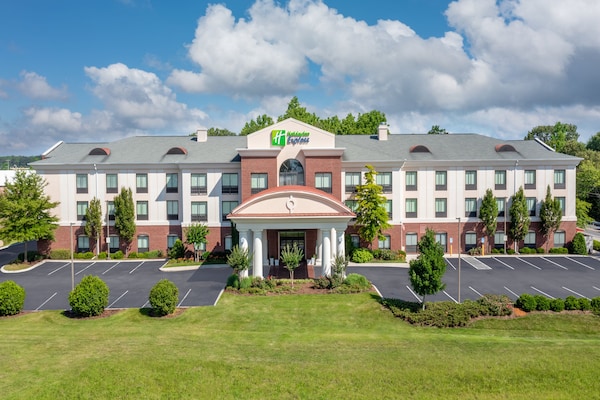 Holiday Inn Express Hotel & Suites Tullahoma By Ihg - Lynchburg, TN