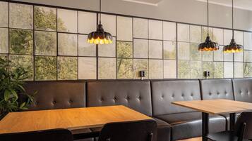 Pequeno-almoço continental diário incluído