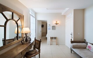 Suite | Cofre no quarto, secretária, quartos insonorizados
