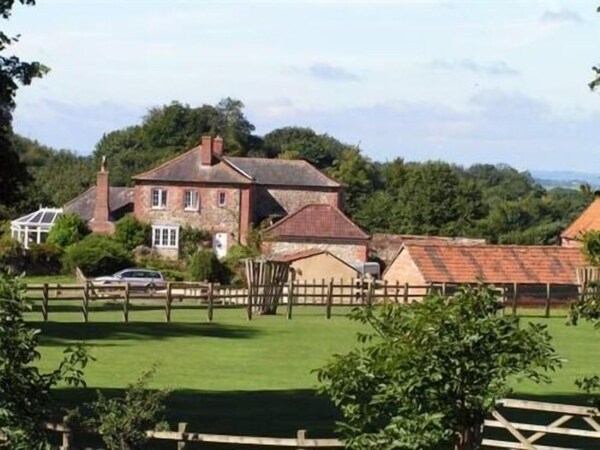 Blounts Court Farm - Devizes