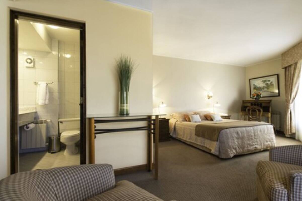 Suite | Minibar, cofre no quarto, Wi-fi grátis, roupa de cama fornecida 