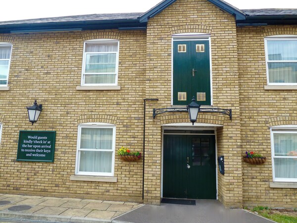 The Earl Of Derby - Inn - Cambridgeshire