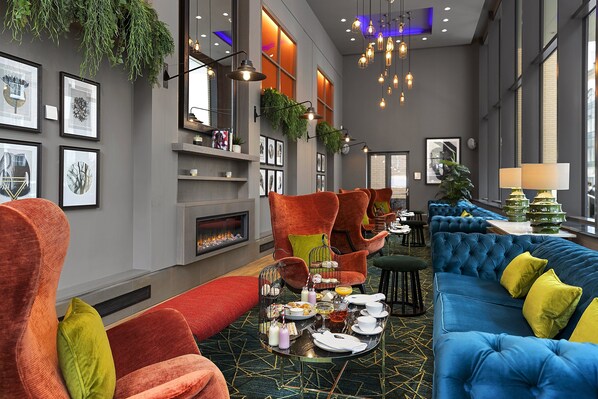 Leonardo Royal London Tower Bridge in London: Find Hotel Reviews, Rooms ...