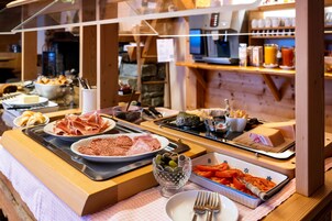 Pequeno-almoço tipo buffet diário incluído 