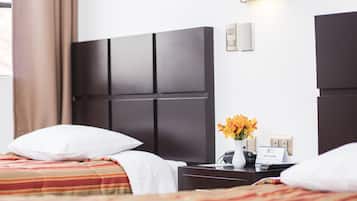 Quarto standard, 2 camas de solteiro | 1 quarto, edredons de pluma, cofres nos quartos