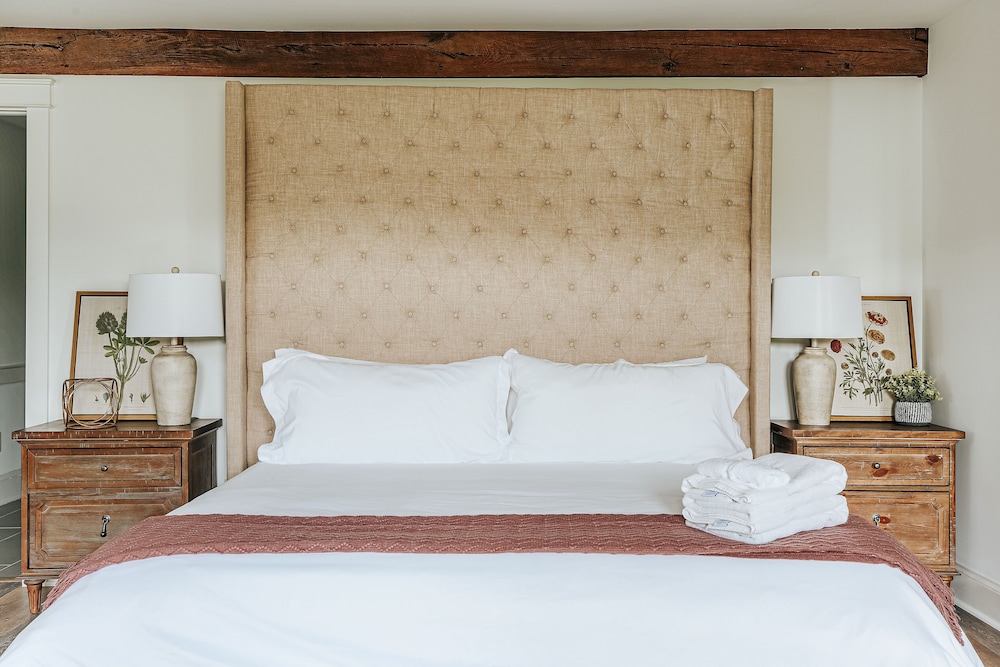 Batten Green Venue & Lodging - Waynesboro, VA