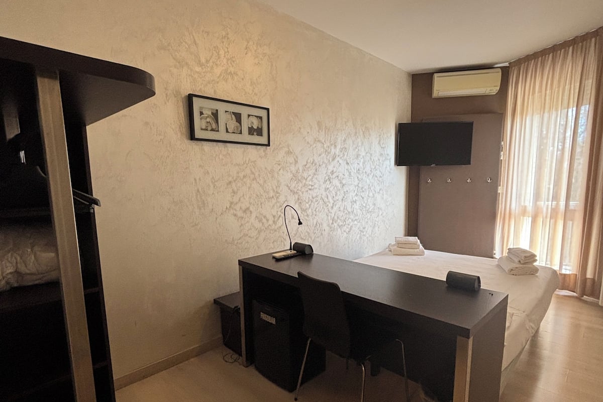 Quarto casal ou duplo | Frigobar, quartos à prova de som, Wi-Fi de cortesia, roupa de cama