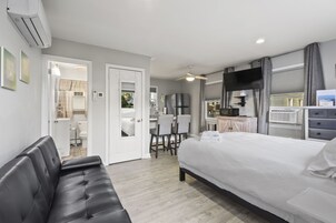 Quarto Duplo Familiar, casa de banho anexa, vista para o jardim (Cottage A) | Wi-fi grátis 