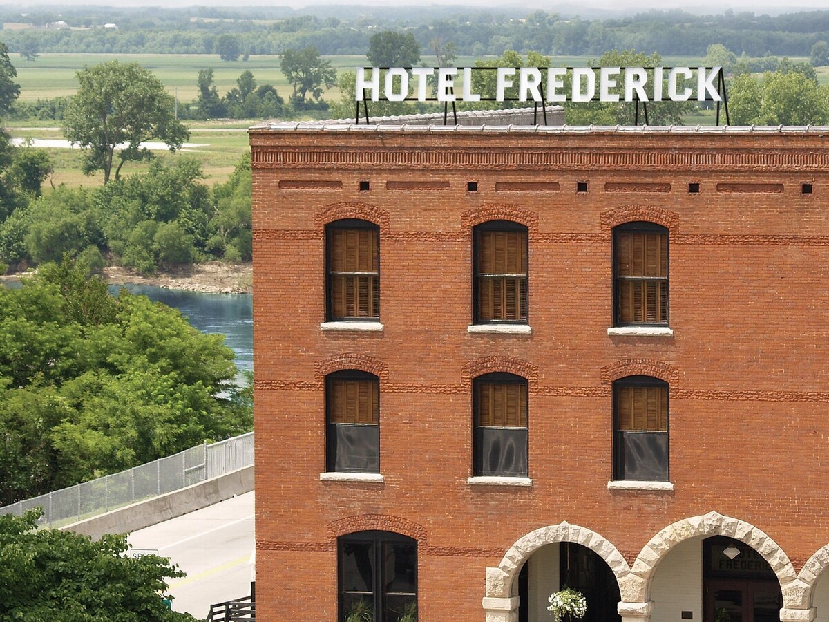 Hotel Frederick Reviews, Deals & Photos 2023 - Expedia