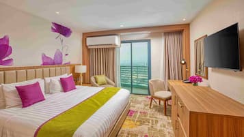 Roupa de alta qualidade, cofre no quarto, com decoração personalizada