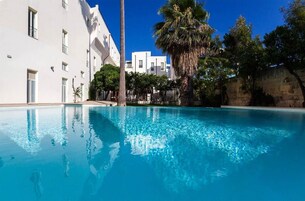 Piscina exterior sazonal, espreguiçadeiras 