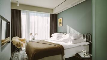 Roupas de cama premium, edredons de pluma, camas com colchões pillow-top