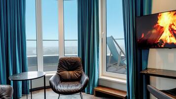 Secretária, quartos insonorizados, Wi-fi grátis