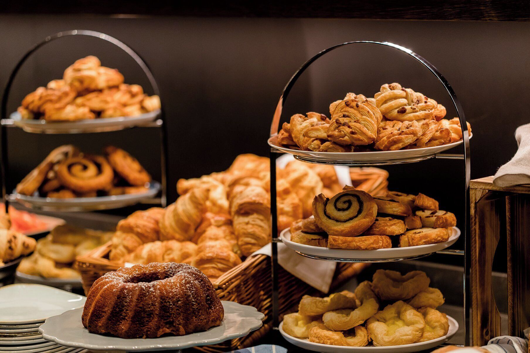Pequeno-almoço tipo buffet diário mediante uma taxa 