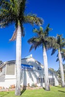 Fachada da propriedade