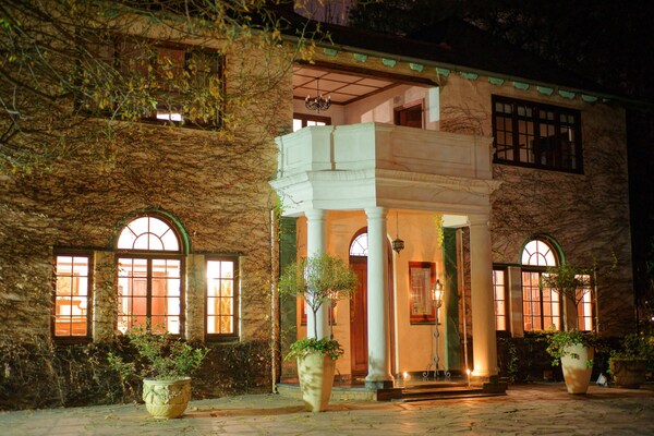 Foxwood House - Johannesburg