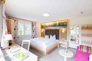 Quarto Duplo Deluxe | Cofre no quarto, secretária, Wi-fi grátis 