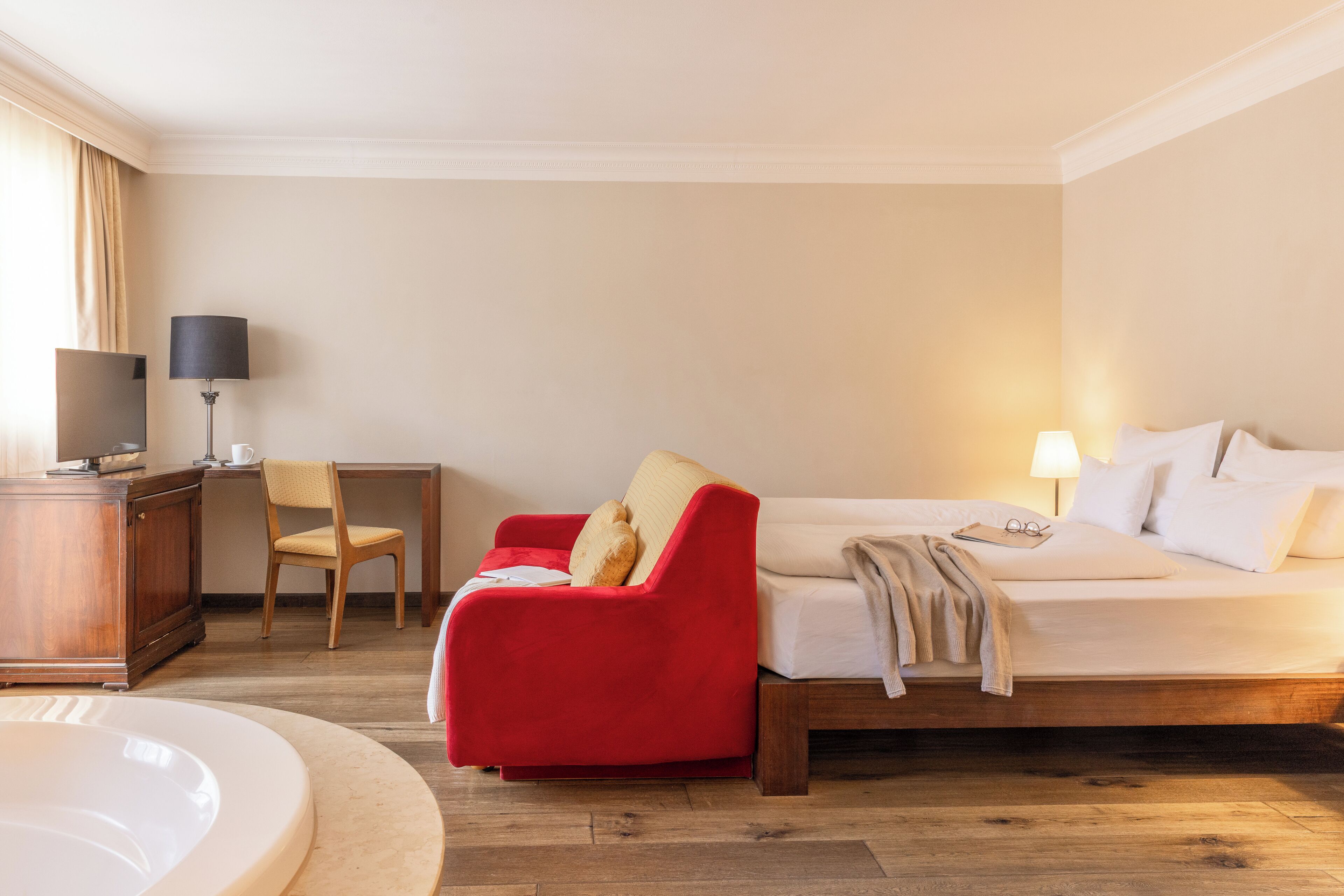 Quarto triplo | Lençóis italianos Frette, roupas de cama antialérgicas