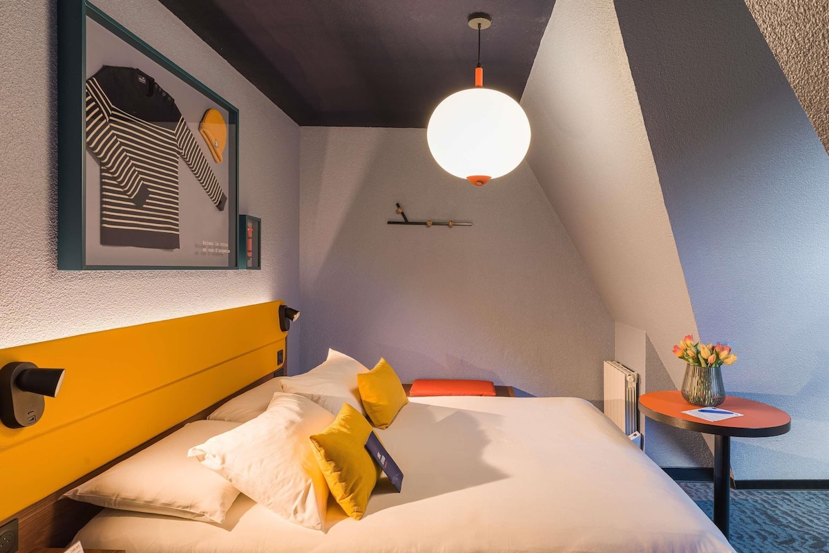 Quarto conforto, 1 cama de casal | Escrivaninha, quartos à prova de som, Wi-Fi de cortesia, roupa de cama