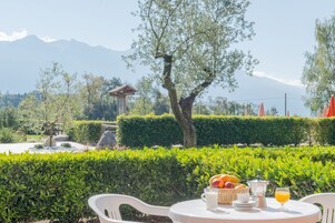 Apartamento, 1 quarto (2 Adults + 2 children - Little) | Vista para o parque