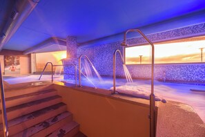 Salas para tratamentos a dois, sauna seca, sauna a vapor