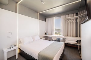 Quartos insonorizados, Wi-fi grátis, roupa de cama fornecida 