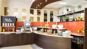 Café da manhã com buffet todos os dias (BGN 12 por pessoa)