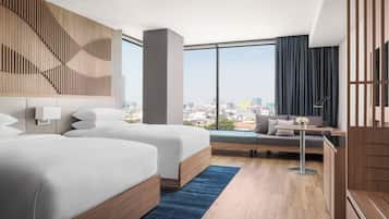 Quarto executivo, 2 camas de casal, para não fumantes | 1 quarto, roupas de cama premium, cofres nos quartos, escrivaninha