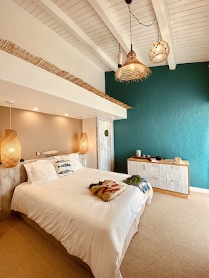 Quarto Duplo Signature | Roupa de alta qualidade, minibar, cofre no quarto 
