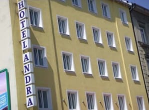 Hotel Andra in Munich: Find Hotel Reviews, Rooms, and Prices on Hotels.com